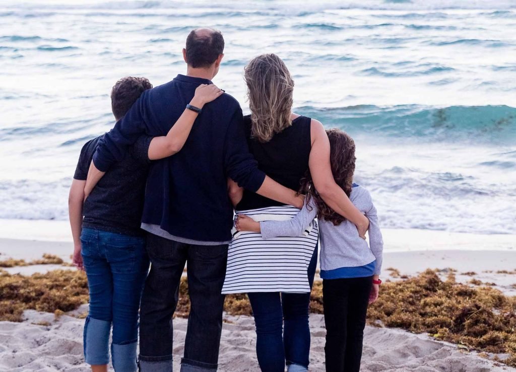 5 Unique Family-Bonding Activities for Your Family to Try - DebraBernier