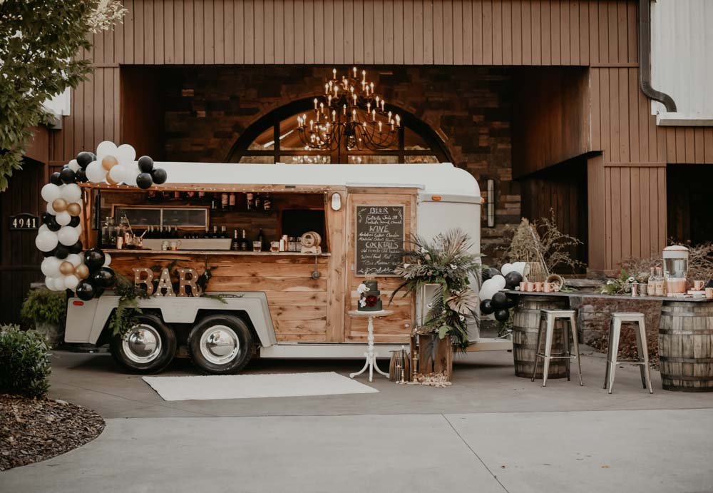 5 Reasons to Level-up Your Event with a Mobile Bar - DebraBernier