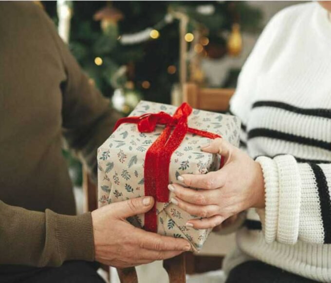 How to give good presents - DebraBernier